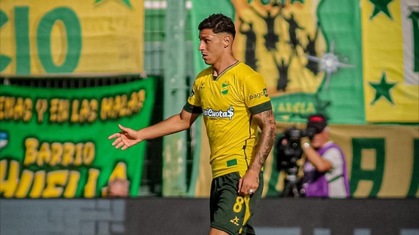 César Pérez anota su primer gol en la Liga Profesional Argentina